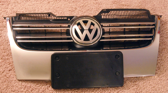 FS: Chrome Jetta Grille w/ emblem | VW Vortex - Volkswagen Forum