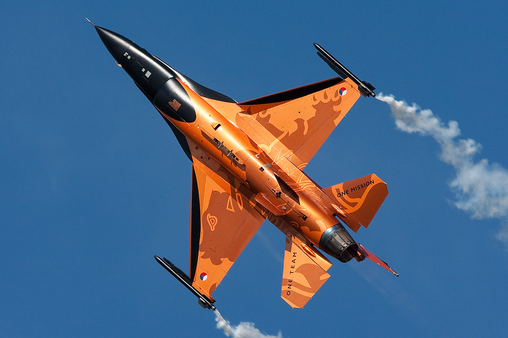 The first Dutch F-35 [960X640] (x-post r/fighterjets) : r/aviation